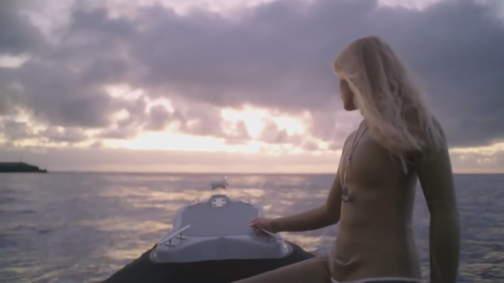 What Moves You – Nicole Edensbo & the V-Class - Canary Productions